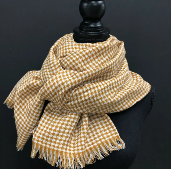 The Ultimate Guide to Different Types of Scarf Fabrics: Choose the ...